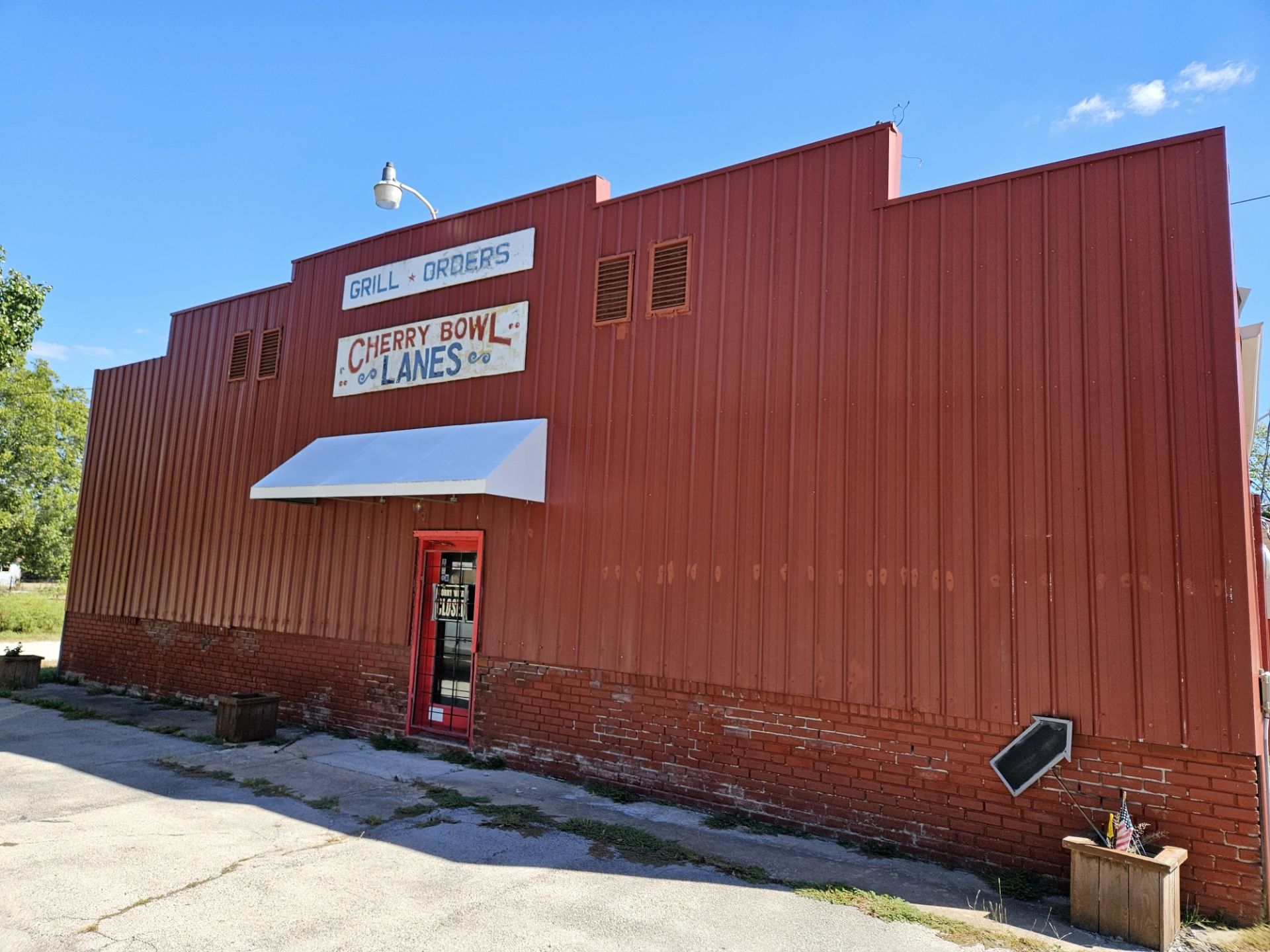 Cherryvale Bowling Alley Reopens Today